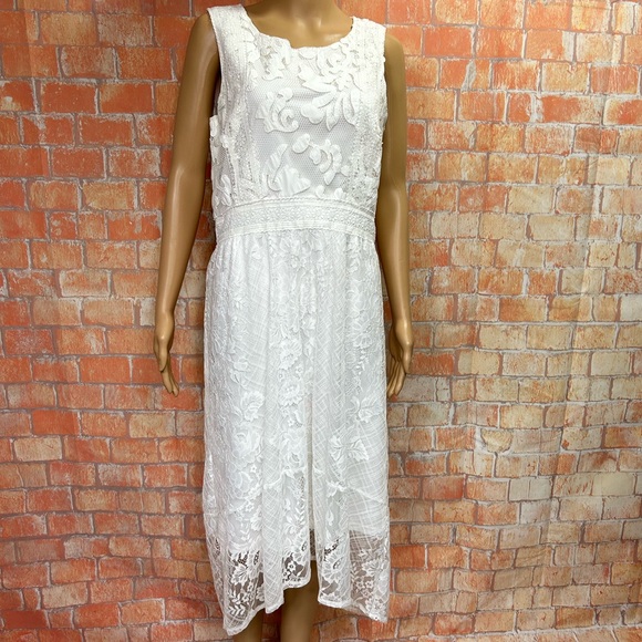 Reba | Dresses | Reba White Lace Overlay Maxi Dress | Poshmark
